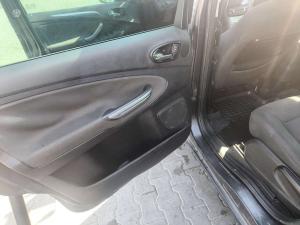 Grey Ford S-Max 2006 in Siauliai, with an engine capacity of 2.00 L and mileage of 358 thousand km for 2000 €, photo 14 on AUTOMOTO.COM.LV