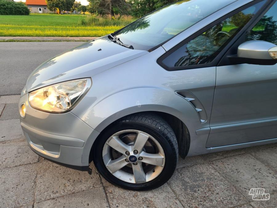 Grey Ford S-Max 2006 in Klaipeda, with an engine capacity of 1.80 L and mileage of 260 thousand km for 2499 €, photo 33 on AUTOMOTO.COM.LV