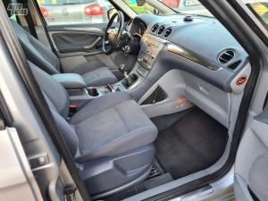 Grey Ford S-Max 2006 in Silute, with an engine capacity of 1.80 L and mileage of 260 thousand km for 2499 €, photo 15 on AUTOMOTO.COM.LV