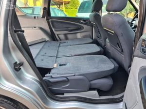Grey Ford S-Max 2006 in Silute, with an engine capacity of 1.80 L and mileage of 260 thousand km for 2499 €, photo 19 on AUTOMOTO.COM.LV