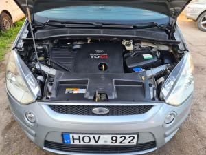Grey Ford S-Max 2006 in Silute, with an engine capacity of 1.80 L and mileage of 260 thousand km for 2499 €, photo 27 on AUTOMOTO.COM.LV