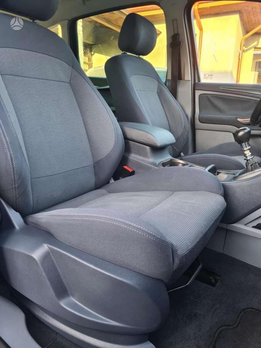 Grey Ford S-Max 2006 in Klaipeda, with an engine capacity of 1.75 L and mileage of 260 thousand km for 2499 €, photo 25 on AUTOMOTO.COM.LV