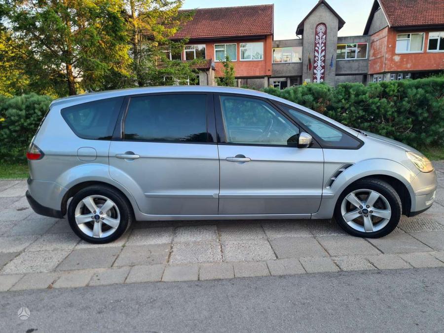 Grey Ford S-Max 2006 in Klaipeda, with an engine capacity of 1.75 L and mileage of 260 thousand km for 2499 €, photo 4 on AUTOMOTO.COM.LV