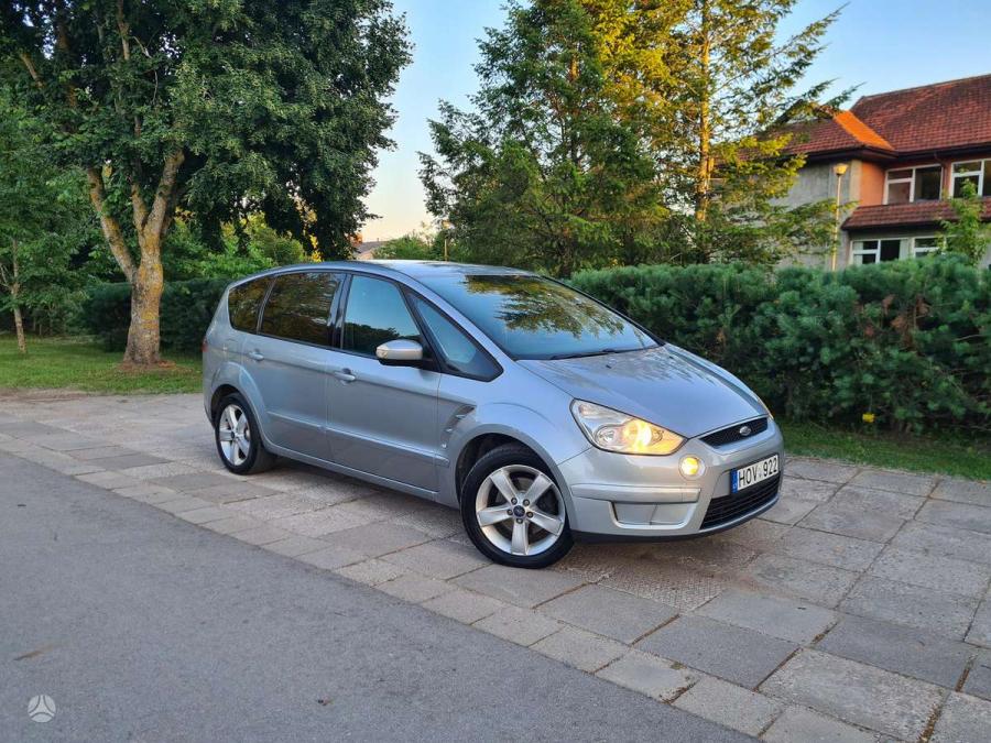 Grey Ford S-Max 2006 in Klaipeda, with an engine capacity of 1.75 L and mileage of 260 thousand km for 2499 €, photo 79 on AUTOMOTO.COM.LV