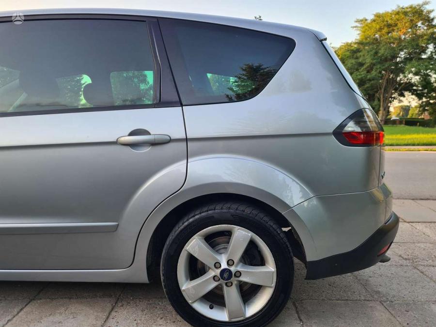 Grey Ford S-Max 2006 in Klaipeda, with an engine capacity of 1.75 L and mileage of 260 thousand km for 2499 €, photo 63 on AUTOMOTO.COM.LV