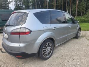Grey Ford S-Max 2006 in Valka, with an engine capacity of 2.00 L and mileage of 600 thousand km for 600 €, photo 4 on AUTOMOTO.COM.LV