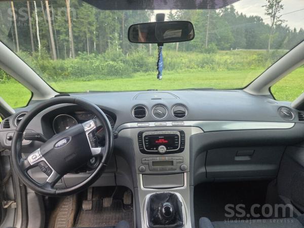 Pelēks Ford S-Max 2006 Valka, ar dzinēja tilpumu 2.00 L un nobraukumu 600 tūkst. km par 600 €, foto 5 vietnē AUTOMOTO.COM.LV