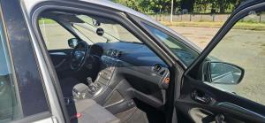 Pelēks Ford S-Max 2006 Panevēža, ar dzinēja tilpumu 2.00 L un nobraukumu 272 tūkst. km par 2299 €, foto 12 vietnē AUTOMOTO.COM.LV