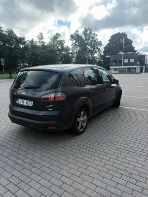 Pelēks Ford S-Max 2006 Tauragė, ar dzinēja tilpumu 1.75 L un nobraukumu 0 tūkst. km par 1800 €, foto 4 vietnē AUTOMOTO.COM.LV