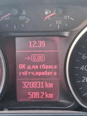 Pelēks Ford S-Max 2006 Tauragė, ar dzinēja tilpumu 1.75 L un nobraukumu 0 tūkst. km par 1800 €, foto 9 vietnē AUTOMOTO.COM.LV