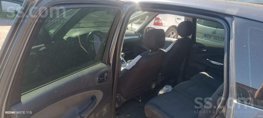 Pelēks Ford S-Max 2006 Rīga, ar dzinēja tilpumu 2.00 L un nobraukumu 422 tūkst. km par 1300 €, foto 7 vietnē AUTOMOTO.COM.LV