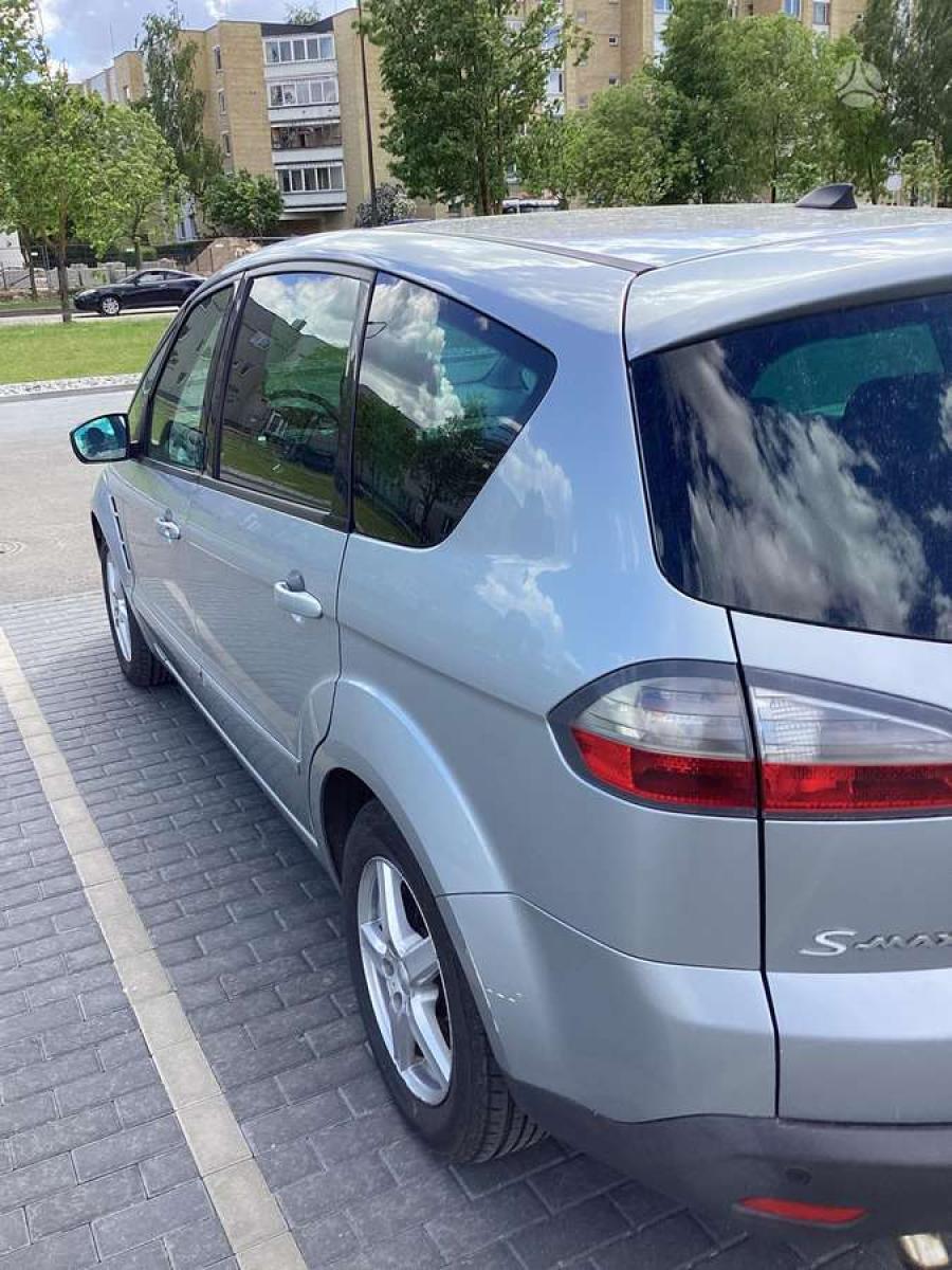 Grey Ford S-Max 2006 in Kaunas, with an engine capacity of 2.00 L and mileage of 420 thousand km for 1800 €, photo 8 on AUTOMOTO.COM.LV