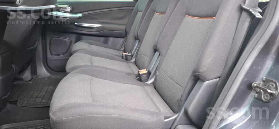 Grey Ford S-Max 2006 in Daugavpils, with an engine capacity of 1.80 L and mileage of 290 thousand km for 1950 €, photo 24 on AUTOMOTO.COM.LV