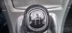Grey Ford S-Max 2006 in Daugavpils, with an engine capacity of 1.80 L and mileage of 290 thousand km for 1950 €, photo 26 on AUTOMOTO.COM.LV