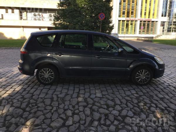 Pelēks Ford S-Max 2006 Rīga, ar dzinēja tilpumu 2.00 L un nobraukumu 234 tūkst. km par 700 €, foto 4 vietnē AUTOMOTO.COM.LV