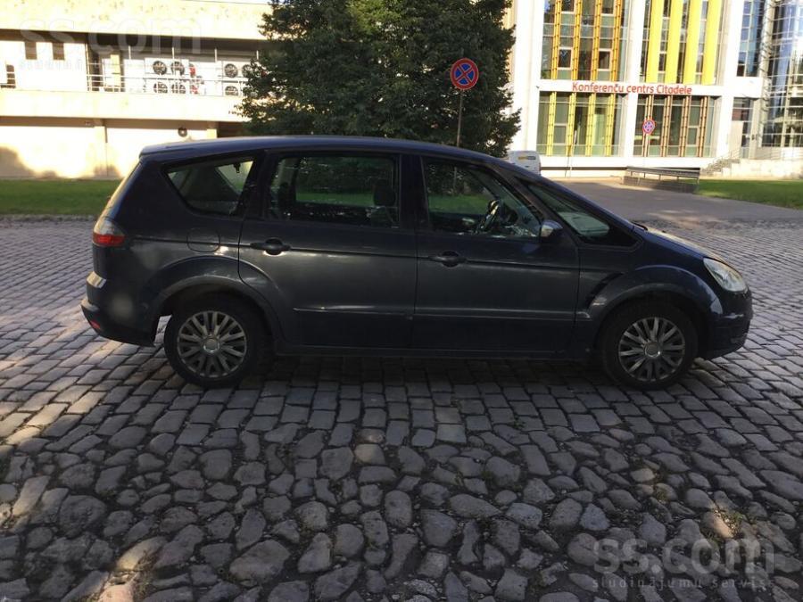 Pelēks Ford S-Max 2006 Rīga, ar dzinēja tilpumu 2.00 L un nobraukumu 234 tūkst. km par 700 €, foto 4 vietnē AUTOMOTO.COM.LV