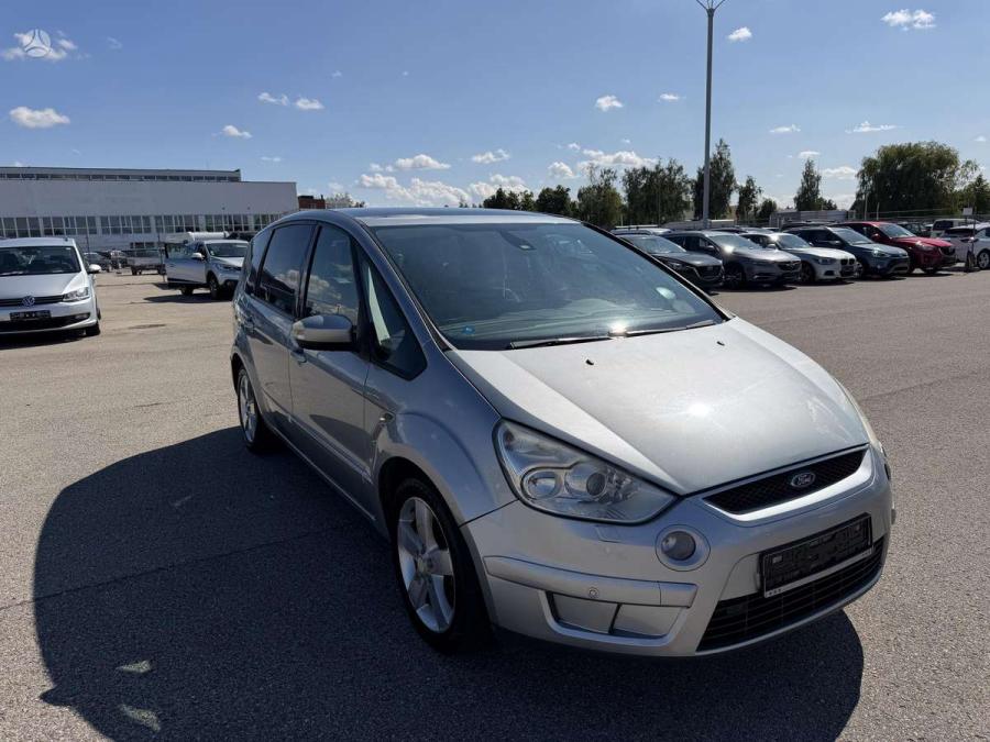 Grey Ford S-Max 2006 in Marijampole, with an engine capacity of 2.00 L and mileage of 296 thousand km for 2350 €, photo 4 on AUTOMOTO.COM.LV