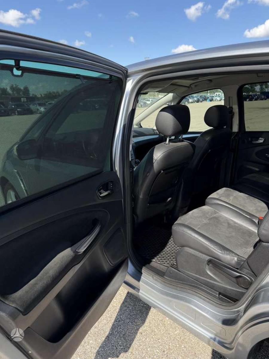 Grey Ford S-Max 2006 in Marijampole, with an engine capacity of 2.00 L and mileage of 296 thousand km for 2350 €, photo 14 on AUTOMOTO.COM.LV
