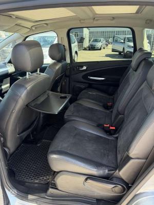 Grey Ford S-Max 2006 in Marijampole, with an engine capacity of 2.00 L and mileage of 296 thousand km for 2350 €, photo 15 on AUTOMOTO.COM.LV