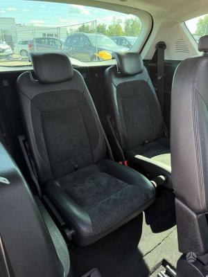 Grey Ford S-Max 2006 in Marijampole, with an engine capacity of 2.00 L and mileage of 296 thousand km for 2350 €, photo 20 on AUTOMOTO.COM.LV
