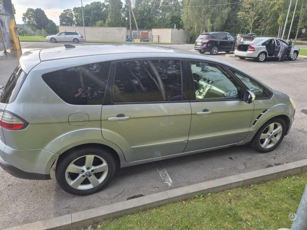 Pelēks Ford S-Max 2006 Utena, ar dzinēja tilpumu 2.00 L un nobraukumu 360 tūkst. km par 2300 €, foto 6 vietnē AUTOMOTO.COM.LV