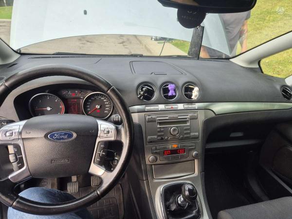 Pelēks Ford S-Max 2006 Utena, ar dzinēja tilpumu 2.00 L un nobraukumu 360 tūkst. km par 2300 €, foto 10 vietnē AUTOMOTO.COM.LV