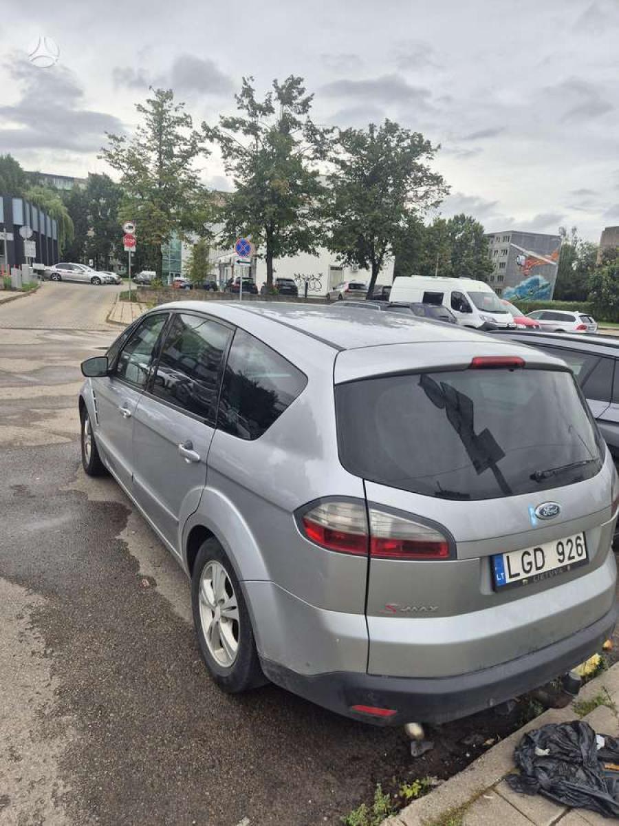 Pelēks Ford S-Max 2006 Kauņa, ar dzinēja tilpumu 2.00 L un nobraukumu 283 tūkst. km par 2400 €, foto 4 vietnē AUTOMOTO.COM.LV