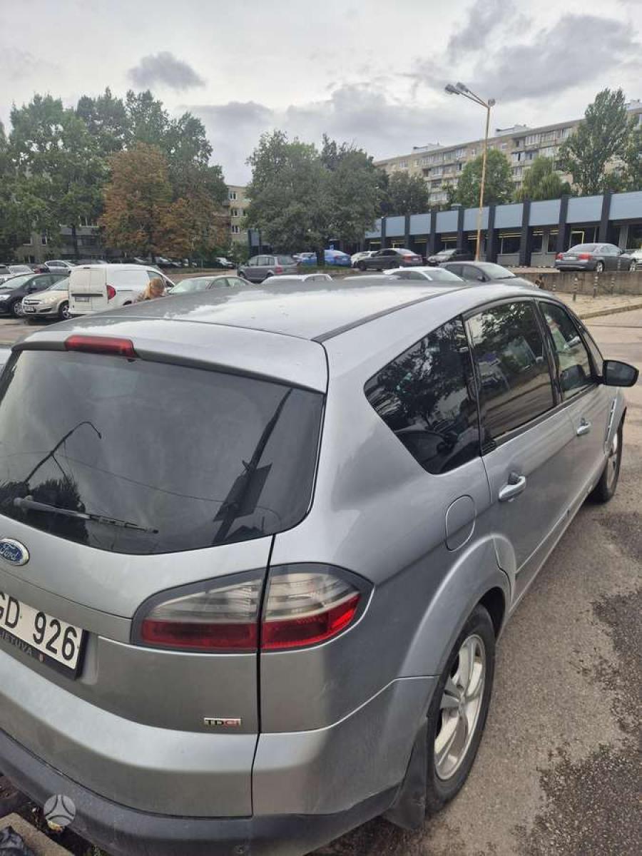 Pelēks Ford S-Max 2006 Kauņa, ar dzinēja tilpumu 2.00 L un nobraukumu 283 tūkst. km par 2400 €, foto 5 vietnē AUTOMOTO.COM.LV
