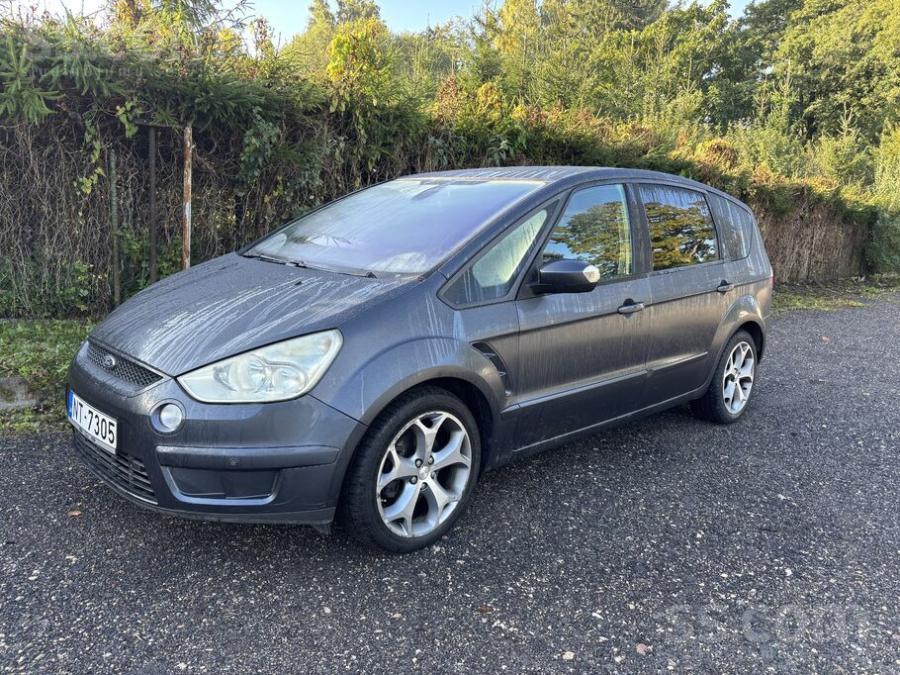 Grey Ford S-Max 2006 in Riga, with an engine capacity of 2.00 L and mileage of 254 thousand km for 1690 €, photo 1 on AUTOMOTO.COM.LV