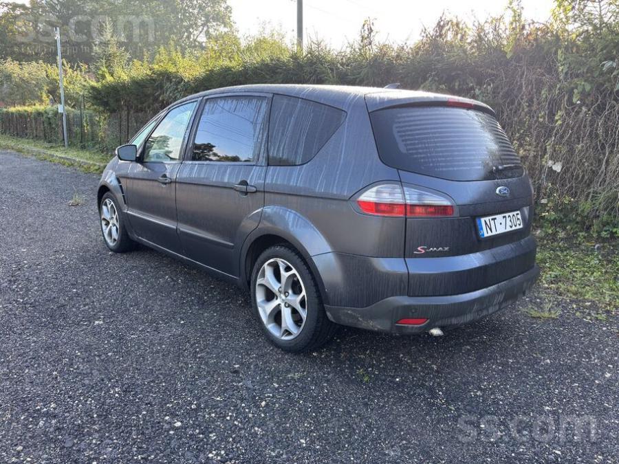 Grey Ford S-Max 2006 in Riga, with an engine capacity of 2.00 L and mileage of 254 thousand km for 1690 €, photo 3 on AUTOMOTO.COM.LV