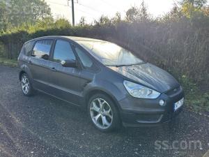 Grey Ford S-Max 2006 in Riga, with an engine capacity of 2.00 L and mileage of 254 thousand km for 1690 €, photo 4 on AUTOMOTO.COM.LV