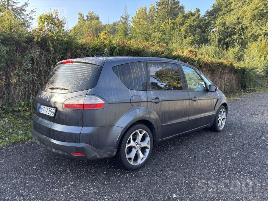 Grey Ford S-Max 2006 in Riga, with an engine capacity of 2.00 L and mileage of 254 thousand km for 1690 €, photo 5 on AUTOMOTO.COM.LV