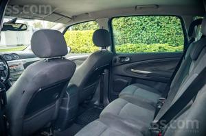 Grey Ford S-Max 2006 in Riga, with an engine capacity of 1.80 L and mileage of 286 thousand km for 1990 €, photo 14 on AUTOMOTO.COM.LV