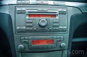 Grey Ford S-Max 2006 in Riga, with an engine capacity of 1.80 L and mileage of 286 thousand km for 1990 €, photo 16 on AUTOMOTO.COM.LV