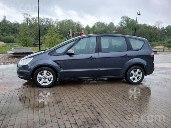 Grey Ford S-Max 2007 in Bauska, with an engine capacity of 2.00 L and mileage of 488 thousand km for 1790 €, photo 3 on AUTOMOTO.COM.LV