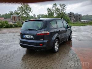 Grey Ford S-Max 2007 in Bauska, with an engine capacity of 2.00 L and mileage of 488 thousand km for 1790 €, photo 8 on AUTOMOTO.COM.LV