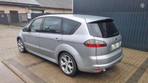 Grey Ford S-Max 2007 in Taurage, with an engine capacity of 2.00 L and mileage of 277 thousand km for 3400 €, photo 4 on AUTOMOTO.COM.LV