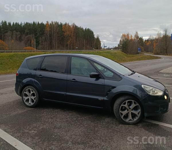 Pelēks Ford S-Max 2007 Liepāja, ar dzinēja tilpumu 2.50 L un nobraukumu 380 tūkst. km par 3200 €, foto 3 vietnē AUTOMOTO.COM.LV