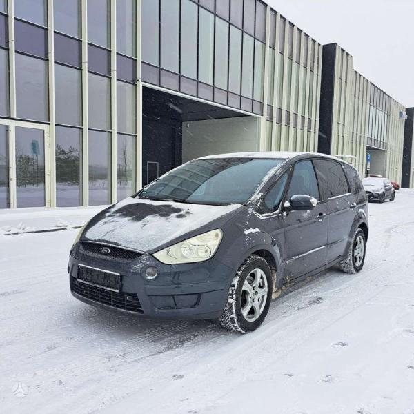 Grey Ford S-Max 2007 in Vilnius, with an engine capacity of 2.00 L and mileage of 285 thousand km for 3250 €, photo 1 on AUTOMOTO.COM.LV