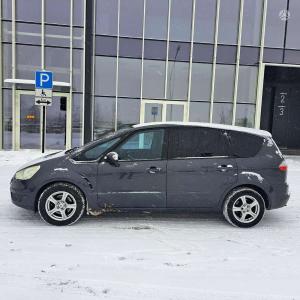 Pelēks Ford S-Max 2007 Viļņa, ar dzinēja tilpumu 2.00 L un nobraukumu 285 tūkst. km par 3250 €, foto 4 vietnē AUTOMOTO.COM.LV
