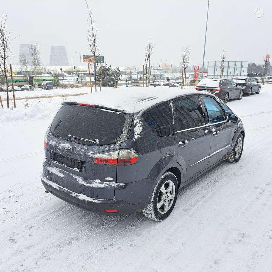 Pelēks Ford S-Max 2007 Viļņa, ar dzinēja tilpumu 2.00 L un nobraukumu 285 tūkst. km par 3250 €, foto 9 vietnē AUTOMOTO.COM.LV