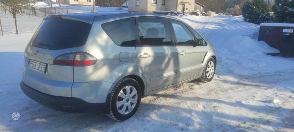 Grey Ford S-Max 2007 in Vilnius, with an engine capacity of 2.00 L and mileage of 305 thousand km for 1950 €, photo 4 on AUTOMOTO.COM.LV