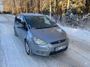 Pelēks Ford S-Max 2007 Klaipėda, ar dzinēja tilpumu 2.00 L un nobraukumu 307 tūkst. km par 2050 €, foto 2 vietnē AUTOMOTO.COM.LV