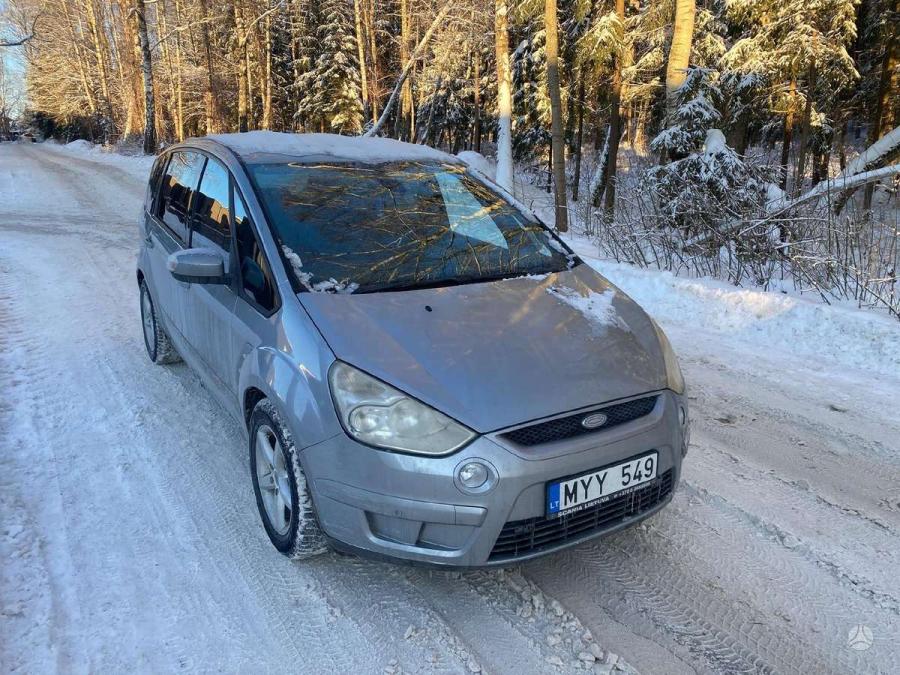 Pelēks Ford S-Max 2007 Klaipėda, ar dzinēja tilpumu 2.00 L un nobraukumu 307 tūkst. km par 2050 €, foto 2 vietnē AUTOMOTO.COM.LV