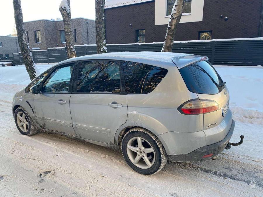 Pelēks Ford S-Max 2007 Klaipėda, ar dzinēja tilpumu 2.00 L un nobraukumu 307 tūkst. km par 2050 €, foto 7 vietnē AUTOMOTO.COM.LV
