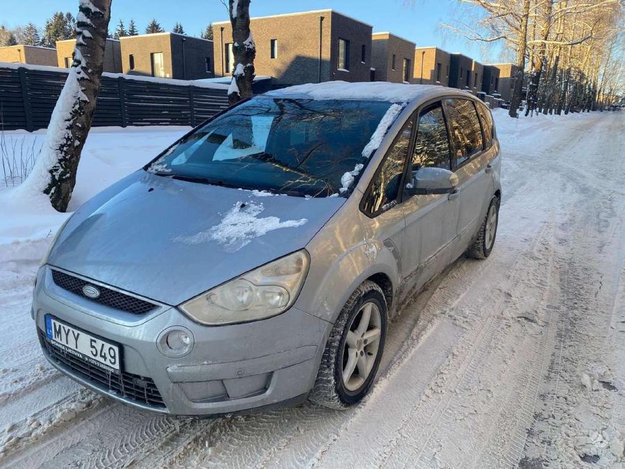 Pelēks Ford S-Max 2007 Klaipėda, ar dzinēja tilpumu 2.00 L un nobraukumu 307 tūkst. km par 2050 €, foto 9 vietnē AUTOMOTO.COM.LV