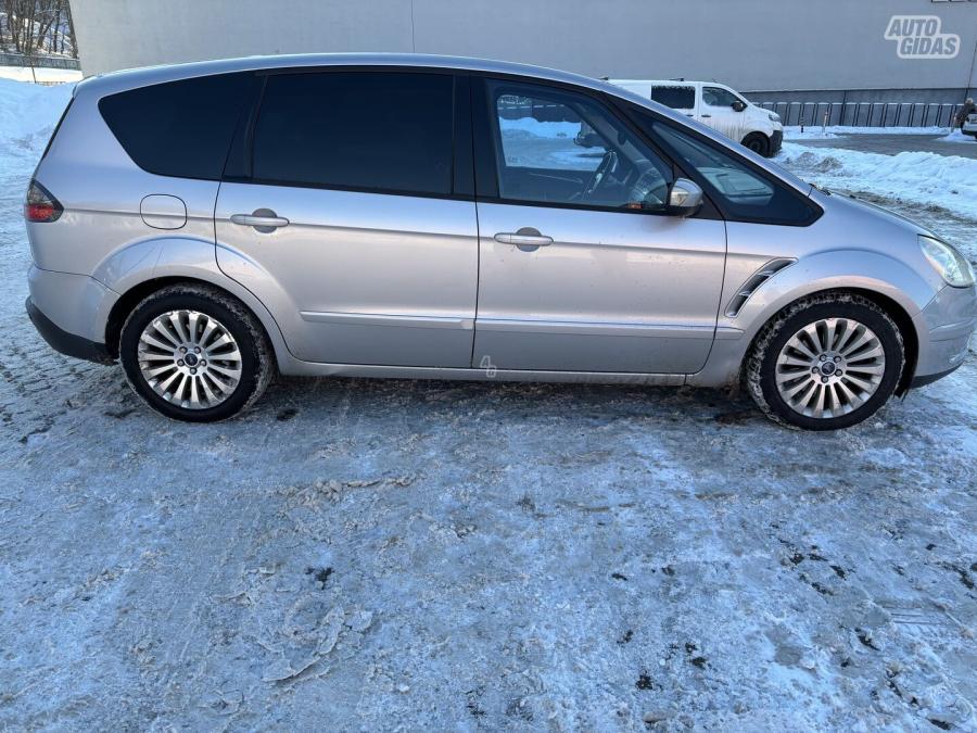 Grey Ford S-Max 2007 in Kaunas, with an engine capacity of 2.00 L and mileage of 319 thousand km for 3000 €, photo 7 on AUTOMOTO.COM.LV