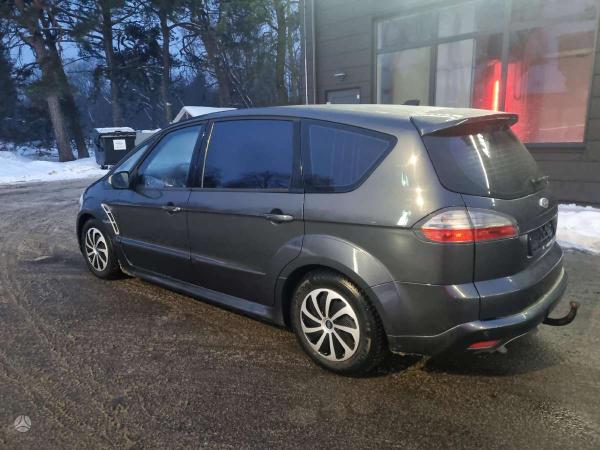 Pelēks Ford S-Max 2007 Utena, ar dzinēja tilpumu 2.00 L un nobraukumu 285 tūkst. km par 3650 €, foto 4 vietnē AUTOMOTO.COM.LV