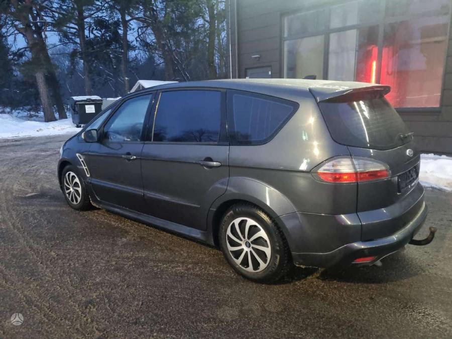 Pelēks Ford S-Max 2007 Utena, ar dzinēja tilpumu 2.00 L un nobraukumu 285 tūkst. km par 3650 €, foto 4 vietnē AUTOMOTO.COM.LV