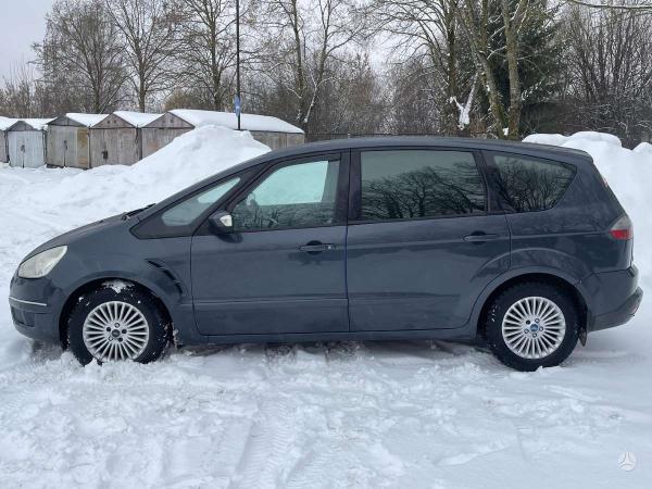 Pelēks Ford S-Max 2007 Šauļi, ar dzinēja tilpumu 1.75 L un nobraukumu 299 tūkst. km par 2499 €, foto 7 vietnē AUTOMOTO.COM.LV
